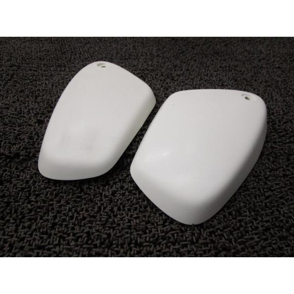 スーパーカブ110 プロ　サイドカバー 左右商品説明使用感等に伴うキズございます。商品の状態は、画像にてご確認下さい。修復素材に、いかがですか♪中古品の為、神経質な方のご入札はご遠慮願います。【車両情報】■メーカー：ホンダ■車名：スーパーカ...