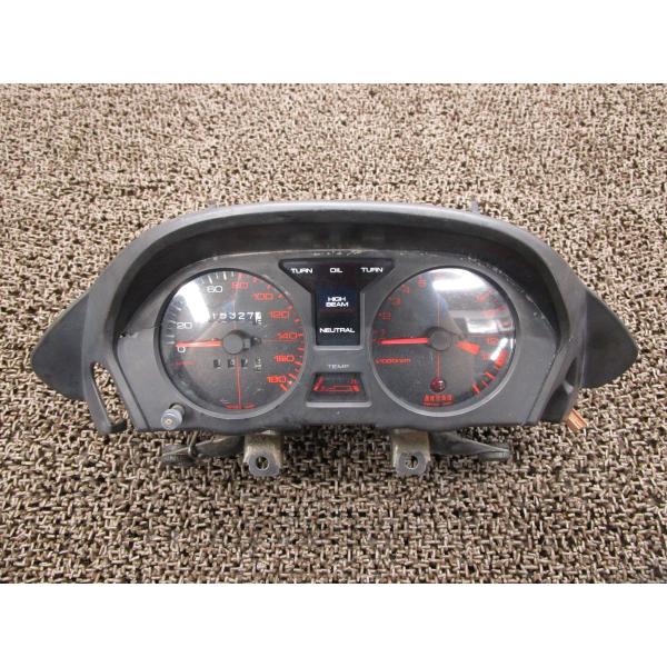 VF400F　メーター スピード タコインジケーターランプ商品説明始動確認済み車両からの取り外しとなります。使用感等に伴うキズございます。ケースにヒビ割れ、欠けございます。トリップメーターのノブは回りません。スピードメーターの針振れのみ確認...