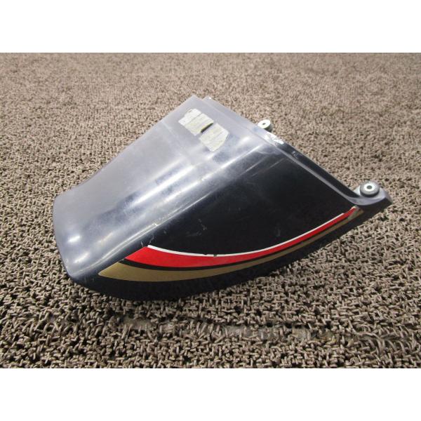 RD50　シートカウル商品説明始動確認済み車両からの取り外しとなります。使用感等に伴うキズございます。商品の状態は、画像にてご確認下さい。修復素材に、いかがですか♪中古品の為、神経質な方のご入札はご遠慮願います。【車両情報】■メーカー：ヤマ...