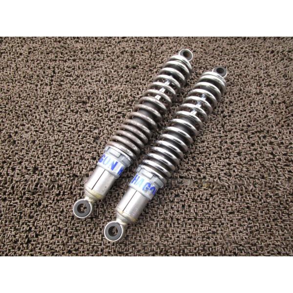 モトグッチ V40 カプリ　HAGON リアサスペンション商品説明始動確認済み車両からの取り外しとなります。使用感等に伴うキズ、サビございます。ロッド可動部にサビ見受けられません。商品の状態は、画像にてご確認下さい。修復素材に、いかがですか...