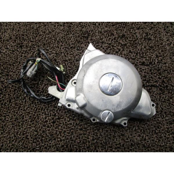 ブロンコ　ジェネレーターカバー フライホイール商品説明始動確認済み車両からの取り外しとなります。使用感等に伴うキズございます。商品の状態は、画像にてご確認下さい。OH素材に、いかがですか♪動作未確認の為、神経質な方のご入札はご遠慮願います。...