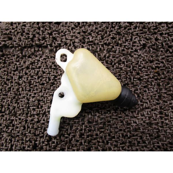 TLM220R　クーラントタンク商品説明始動確認済み車両からの取り外しとなります。使用感等に伴うキズございます。商品の状態は、画像にてご確認下さい。修復素材に、いかがですか♪中古品の為、神経質な方のご入札はご遠慮願います。【車両情報】■メー...