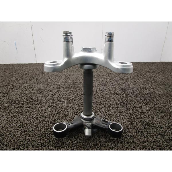 CB77　トップブリッジ ステム商品説明使用感等に伴うキズ、サビございます。ステムシャフトにキズございます。カギは付属しておりません。商品の状態は、画像にてご確認下さい。修復素材に、いかがですか♪中古品の為、神経質な方のご入札はご遠慮願いま...