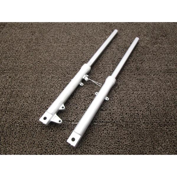 ブロンコ　フロントフォーク商品説明始動確認済み車両からの取り外しとなります。使用感等に伴うキズございます。ストローク部分にサビ見受けられません。商品の状態は、画像にてご確認下さい。修復素材に、いかがですか♪中古品の為、神経質な方のご入札はご...