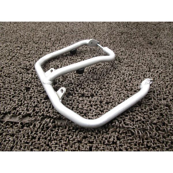 XR250　エンジンガード商品説明始動確認済み車両からの取り外しとなります。使用感等に伴うキズ、ガリキズございます。商品の状態は、画像にてご確認下さい。修復素材に、いかがですか♪中古品の為、神経質な方のご入札はご遠慮願います。【車両情報】■...