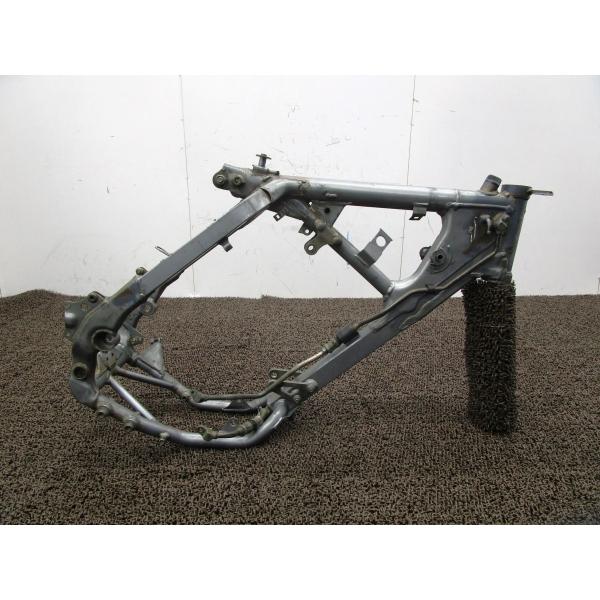 XR250　メインフレーム商品説明始動確認済み車両からの取り外しとなります。使用感等に伴うキズ、サビございます。商品の状態は、画像にてご確認下さい。修復素材に、いかがですか♪中古品の為、神経質な方のご入札はご遠慮願います。【車両情報】■メー...