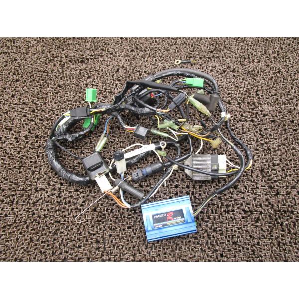 KSR-2　メインハーネス イグナイター レギュレター商品説明始動確認済み車両からの取り外しとなります。使用感等に伴うキズございます。商品の状態は、画像にてご確認下さい。修復素材に、いかがですか♪中古品の為、神経質な方のご入札はご遠慮願いま...