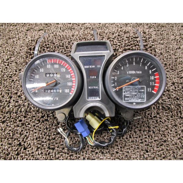 GS650G　メーター スピード タコ インジケーターランプ商品説明始動確認済み車両からの取り外しとなります。使用感等に伴うキズございます。トリップは9999に合わせると、ノブが0000へ回ってしまいます。針振れの確認とれております。商品の...