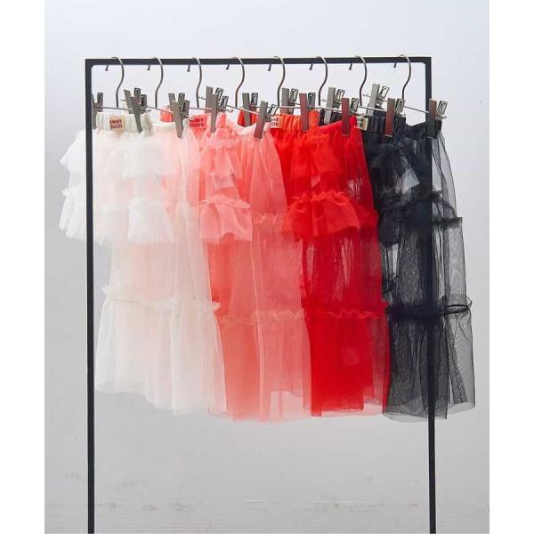 ショート丈とロング丈がセットになったチュールレイヤードスカート。2枚重ねても、それぞれ単品でも着られる3WAY仕様。どんなアイテムとも好相性で、いつものコーディネートにプラスするだけで、ぐっとトレンド感のある印象に仕上がります。同シリーズの...