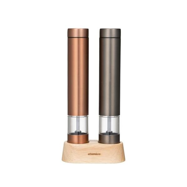 スイッチを押すだけで誰でも簡単にスパイスを挽ける「atomico(アトミコ)ソルト&amp;ペッパー電動ミル」電動式なので料理中も手を休めることなく、さっと片手で挽きたての新鮮なスパイスを楽しめます。サビの心配がなく岩塩も挽けるセラミック製...