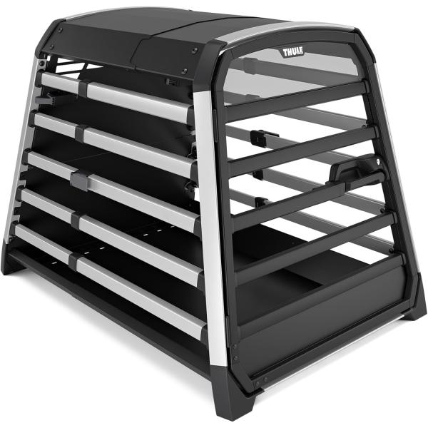 Thule Allaxは安全性とデザインに優れた車載用ドッグクレートです。10種類のサイズ設定と伸縮可能な構造により、幅広い車種に対応します。TH770008XXL外寸(cm)※(幅×高さ×奥行)　75x78x103-120製品重量(kg)...