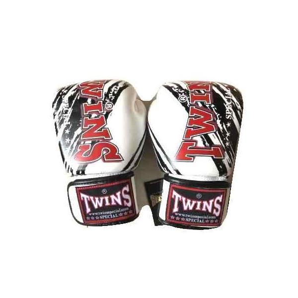 (こちらの商品はクリックポスト、レターパックは選択できません。)新品　最高級本革仕様　タイ製正規商品　TWINS　本格ボクシンググローブ ベロクロ/マジックテープ　仕様TWINSタイ本社工場からの直輸入品ですので安価で提供させていただきます...