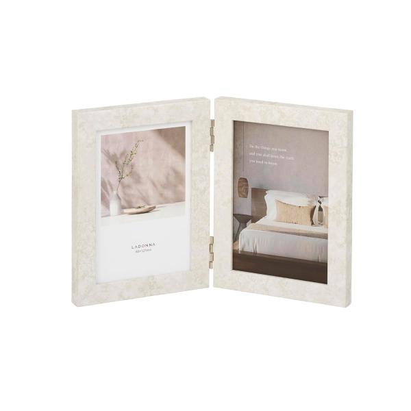 高級感が漂う大理石調フレームが新登場。直線が目を引くスタイリッシュなデザインが、上質な空間を演出します。シンプルでありながら、大切な写真をさらに引き立てるフレームです。●品番:SF19-LD●外寸:110×148×2コ●内寸:90×128×...