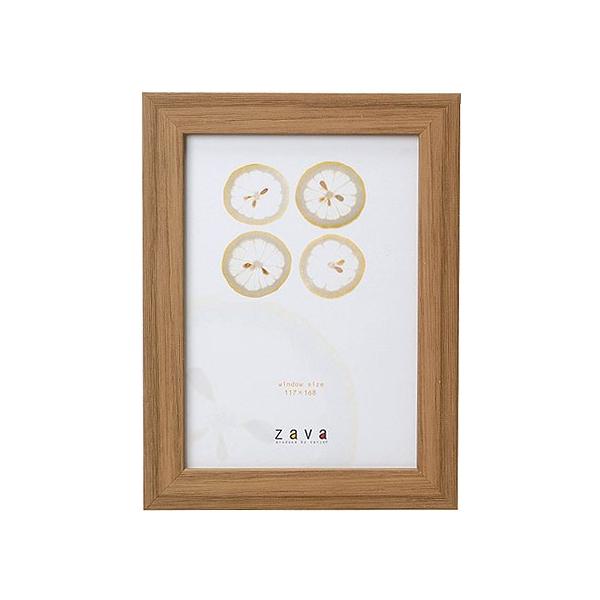 ３種類の木目調を使用した、ナチュラルテイストのフレームです。■外寸：160×211mm■内寸：127×178mm■窓寸：117×168mm■重量：250g■パッケージ：かぶせ箱・ヘッダー付ＰＰ袋本体：樹脂製　面材：ガラス縦横兼用スタンド付、...