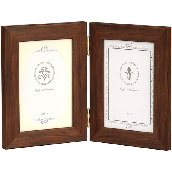 落ち着いた雰囲気が魅力のL判用木目調フレーム。■外寸：243×158mm（2面）■内寸：89×127mm（1面）■窓寸：79×117mm■重量： 300g■パッケージ：ヘッダー付ＯＰＰ袋本体：樹脂製　面材：ガラス壁掛用金具付【フォトフレーム...