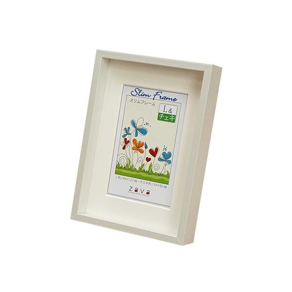 木目調で少し奥行きのある軽量フレーム。■外寸：95×134×23mm■内寸：89×127mm■窓寸：84×123mm■重量：120g■パッケージ：かぶせ箱（白）本体：樹脂製　面材：PET板縦横兼用スタンド付※付属マットはチェキフィルム全体が...