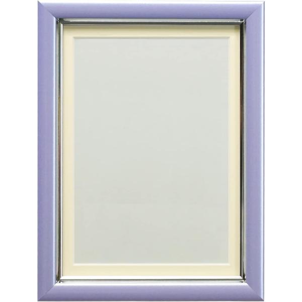 パール調の色合いで高貴な雰囲気を演出します■外寸：142 x 189mm■内寸：121 x 168mm■重量：220g■パッケージ：かぶせ箱（白箱）■対応サイズ：キャビネ判■柄：無地■本体：樹脂製■面材：ガラス縦横兼用スタンド付縦横 兼用・...