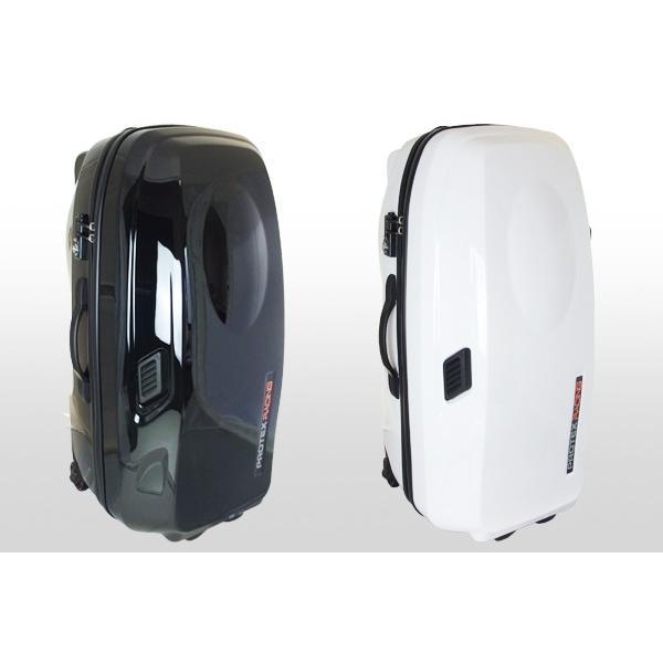 Protex Racing Bag R-2様々な分野のキャリーバッグを手がけ圧倒的支持を得ているPROTEXレーシングバッグのニューモデル。R1に比べサイズが大きくなり、すべて入りきらなかったヘルメットやレーシングスーツ等、装備品に加えてハ...