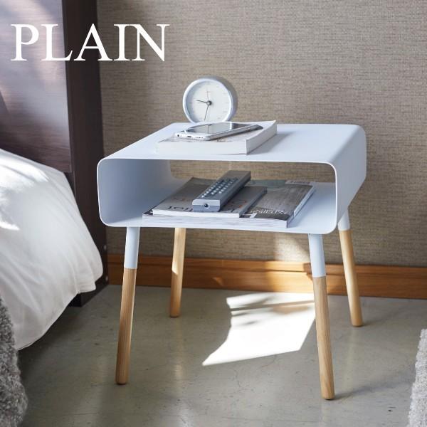 ベッドやローソファに合わせやすい高さのローサイドテーブル。コーヒーカップ、スマホ、リモコン、メガネなどの小物を置いたり、読みかけの雑誌の収納にも便利です。ベッドサイドやソファの横、玄関など、どこに置いてもすっと馴染むシンプルなデザインです。...