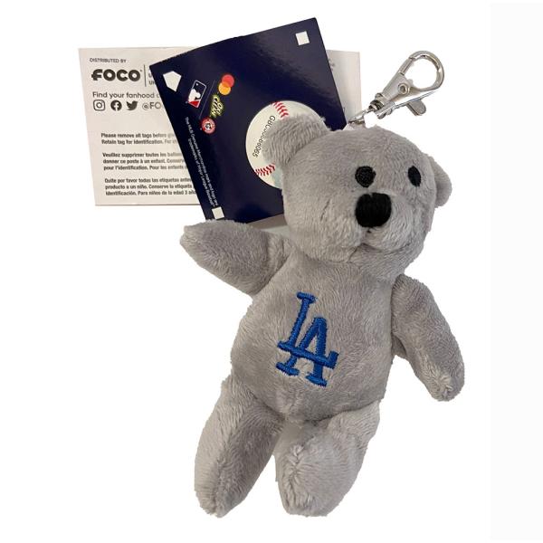この「MLB ロサンゼルス・ドジャース DODGERS 公式 ベアキーリング」は、可愛らしさ満点のアイテムです！大谷翔平選手のユニホームを着たこのベアは、ファンにはたまらない一品。コネクトシリーズの一環として、FOCOによって提供されていま...