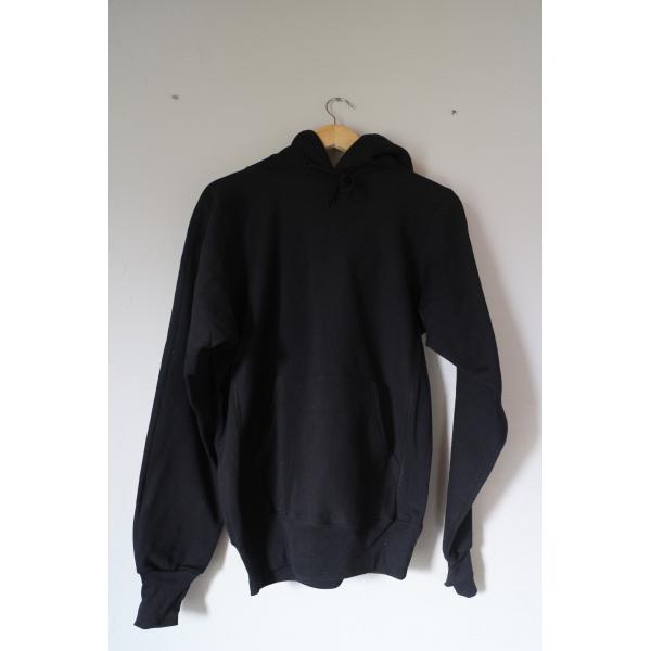 LIFEWEARは、家族経営でmade in USAをつづけているTシャツやスウェットのUNION　MADE　ブランドです。子供用もあります。アメリカのメーカーより直接仕入れております。パーカの生地は88％コットン12％ポリエステルです。ア...