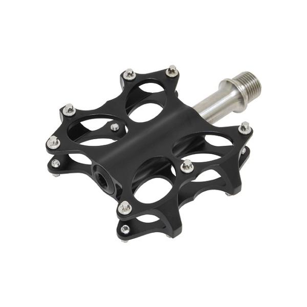 ・重量：200g・サイズ：78mm x 80mm x 26.5mm・カラー：ブラック・軽量かつデザイン性の高いCNC加工アルミボディ・スピンドルに軽量素材のチタンを採用・回転性能の高い3シールドベアリング採用・グリップ力を高めるピン付き（※...