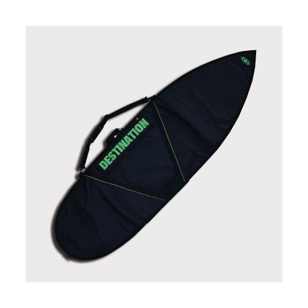 ■特徴5mmのプロテクションパッドを使用した日常用ボードケース。DSURF人気の継続モデル。V字状のポケット内側にはウェットスーツ着替え用の簡易シートが装着。size 6'7″ Case size 215×65cmcolor: BLK