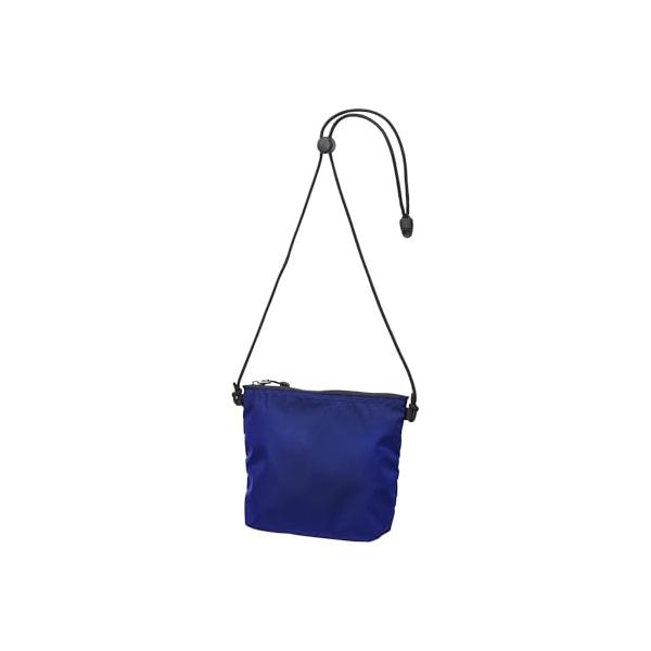 ■カラー：95 [ マリンブルー ]■サイズ：高さ17CM×幅(袋口)22CM、(底)17CM×奥行き5CM、ショルダーコード長122CM(最長)■容量：約1L■ナイロン100%(リップストップ)、丸ひも部分/ポリエステル100%■袋口ファ...