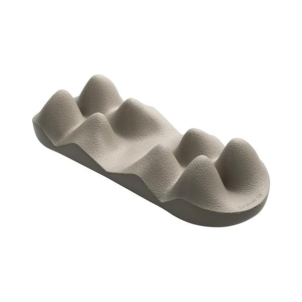 ■カラー：モカ■サイズ：27.5×10.5×6(CM)■180G■素材：EVAまるで手の揉み心地。人の手のようなもみ心地で気分リラックス　やわらかい突起が、頭皮を押すたびに、まるで人の手でもまれているような感覚に。気分をリラックスさせます。...