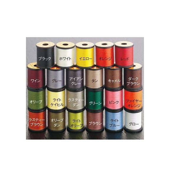 UNI 6/0 200yds. ユニスレッド ライトオリーブスタンダードサイズのフライタイイングに最適な定番タイイングスレッド。もっとも人気のある太さ。#10〜18ぐらいのフライに。太さ:　6/0長さ:　200ヤード