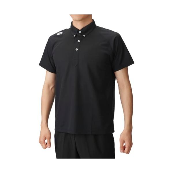 ■カラー：BLK■サイズ：S■ポリエステル100%ドライメッシュ素材のポロシャツ。チームウェア。スイマーにむけた商品。プールだけでなく、大会の行き帰りにも着用できる。ボタンダウン仕様で襟がきれいに見える。シンプルデザインの為、パーソナルシー...