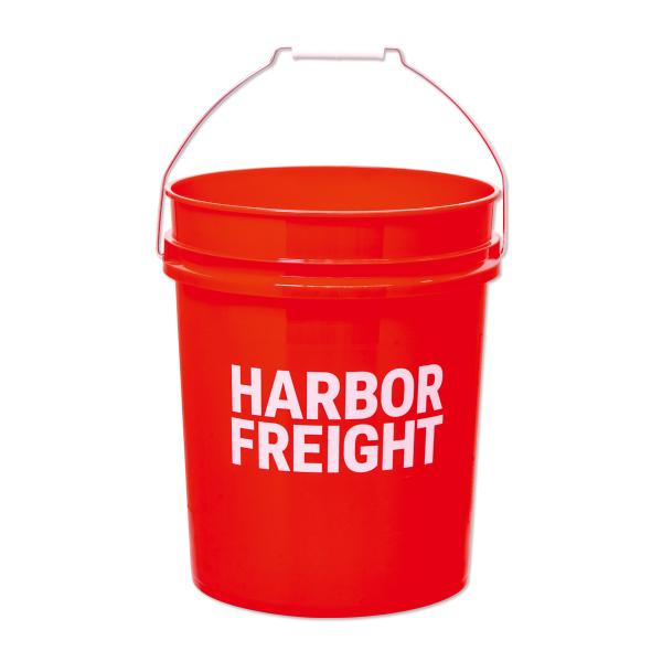 Harbor Freight Bucket 20Lハーバー フライト バケツ 20リットルUSA で高品質の工具を低価格で販売するショップの Harbor Freight から、ブランドカラーでもあるレッドのバケツです。約 20L入る大容量...