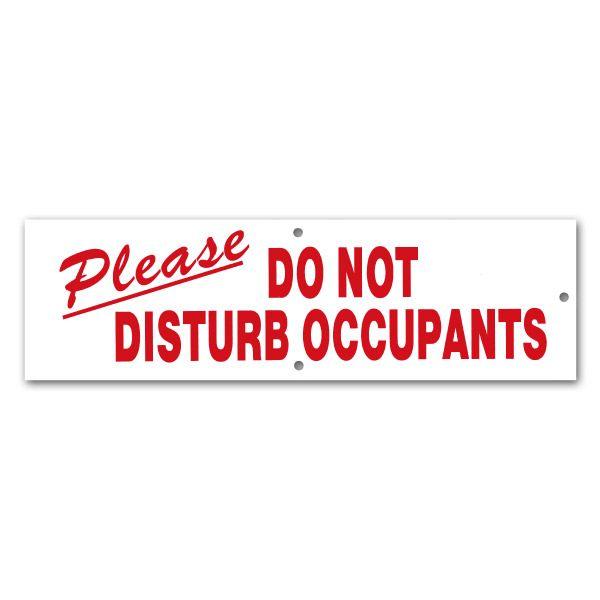 Please DO NOTDISTURB OCCUPANTS静かに！住人の邪魔をしないでください。アメリカへトラベルするとまず空港で、そしてレンタカー屋で、目に飛び込んでくる様々なサイン。アメリカでは日常的なメッセージプレートもジャパニーズ...