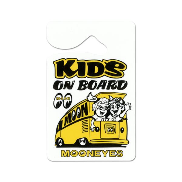MOONEYES Parking Permit - Kids on Boardムーンアイズ パーキング パーミット キッズ オン ボードUSA でパーキング パーミットと呼ばれている駐車許可証です。リアビューミラーに吊るして、キッズが乗って...