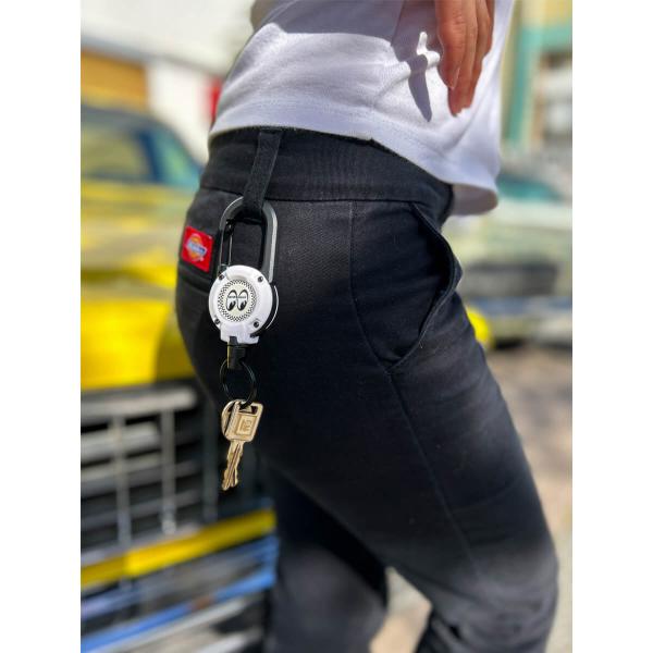 MOON Equipped Carabiner Reel Key Ringムーン イクイップド カラビナ リール キー リング存在感のあるサイズのカラビナ、リール キーホルダー。ベルトやバッグ、キャンプギアに付けたまま幅広くご活用いただけま...