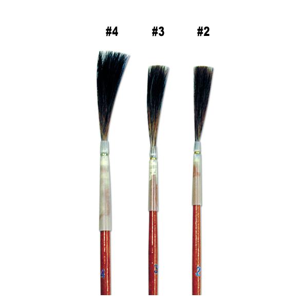 Kazan Liner Brush 単品売り 【#3】ニューブラシの登場です。今までのレタリング ブラシよりも毛先が長く、全体的に細めに出来ています。毛質も非常に柔らかく、難しいカーリーのピンストライプや筆記体のレタリングもバッチリ。Wil...