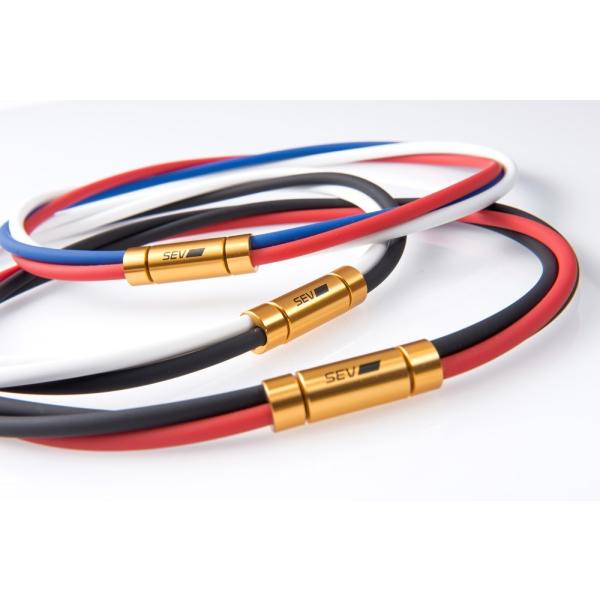 【商品について】「SEVルーパー type3G」は、3本のループカラーを自由にお選びいただける、完全オーダーメイド製品です全9色のループカラーからお好きな色を組み合わせてお楽しみください3本同じカラーに揃えることも、3本をそれぞれのカラーに...