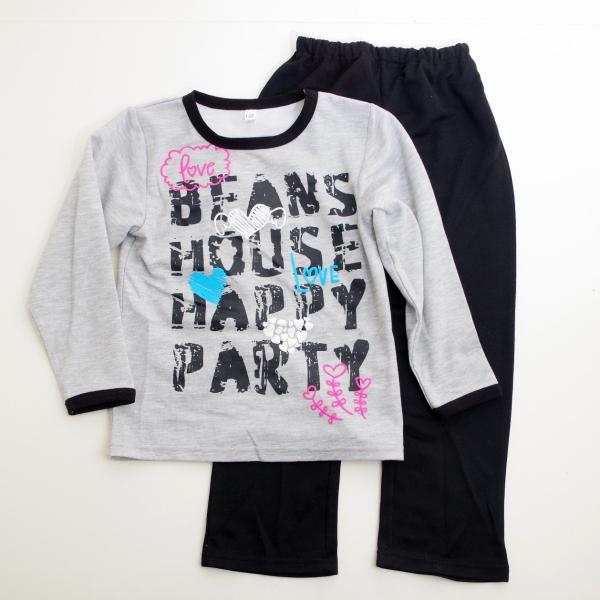 女児　長袖長ズボンパジャマ　ジュニアサイズのパジャマです。　ズボンはブラック色の無地となります。素材：本体　ポリエステル85％綿15％　リブ部分ポリエステル62％綿33％ポリウラタン5％サイズ：130ｃｍ配送料金は0円（メール便・簡易梱包・...