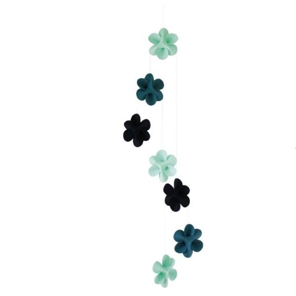 インテリア モビール 子供部屋商品名：ivingly リビングリー モビール・クールフラワー LV30104サイズ：長さ約90cm、花：約10cm素材：紙デンマーク・リビングリー社のアートモビールです。室内空間を楽しく演出するデザイン性に富...