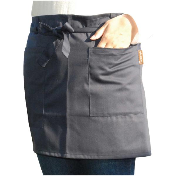 【商品概要】用途:園芸作業時の保護・汚れ防止特徴:うっかりこぼした水も撥水加工なので漏れにくい色:ネイビー仕様:ショートタイプ材質:ポリエステル・綿【商品説明】【商品詳細】ブランド：セフティー3(Safety-3)商品種別：DIY・工具・ガ...