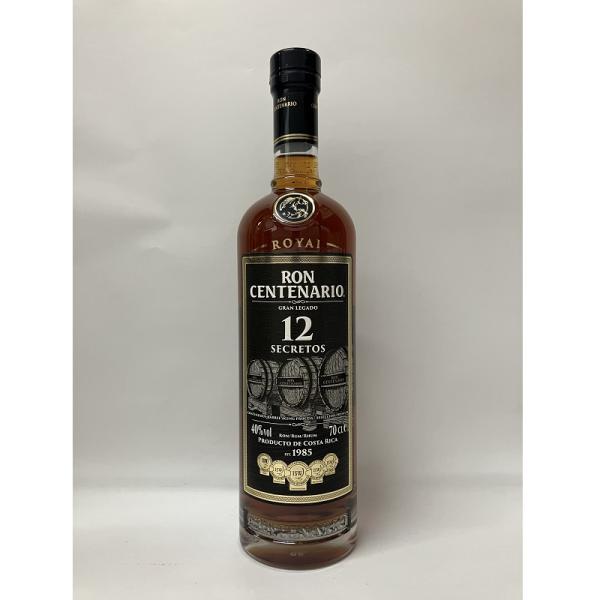 南米コスタリカ共和国産ラム。スコットランドのハイランド地区とローランド地区でウイスキーを熟成していたアメリカンホワイトオーク樽で12年以上熟成したラム原酒をそれぞれ50％ずつブレンドしています。バニラ香とローストアーモンドの香ばしい風味、完...