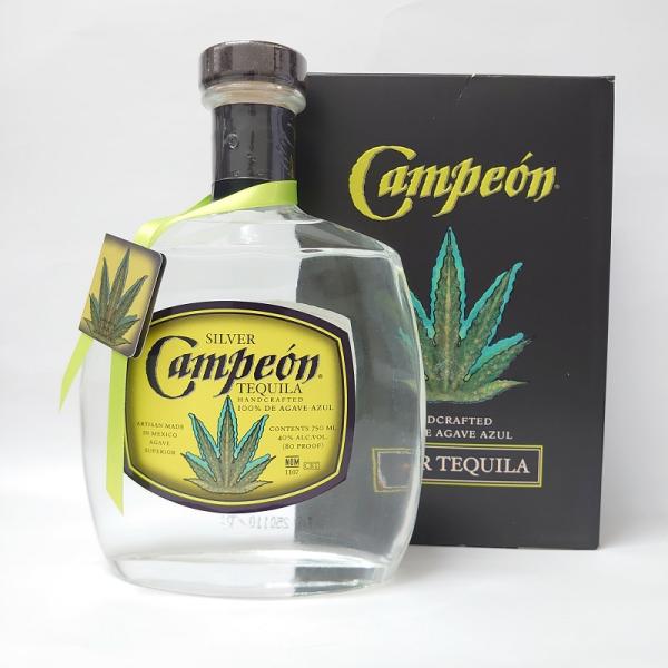 ブルーアガベ100%「ゆっくり、自然に」を蒸留哲学にする名門。アガベにとって厳しい環境が上等なテキーラの実現に必要と考え、生産量は増やせなくても構わないという姿勢を持っています。シルバーはフレッシュで生き生きした仕上がりです。おススメ！●【...