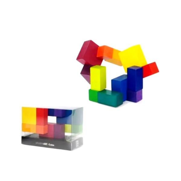 商品名：ART Cube アートキューブ・スクエア A0473対象年齢：6歳〜サイズ：立方体時１辺 6cm素材：カエデメーカー：ベリデザインベリデザイン社のアート積み木です。長方形の連結したキューブを変形させることで、 色々な造形を楽しむこ...