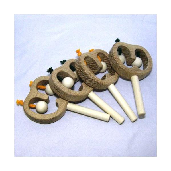 木のおもちゃ 赤ちゃん ラトル KEM工房 北海道 出産祝い商品名　：イイコ・イイコＢ（KEM工房）対象年令：３ヶ月から材質　　：ナラ・ミズキサイズ　：8×14×2cm紐の色　：赤・緑・青・黄製作：津別木材工芸社イイコ・イイコAタイプに持ち...