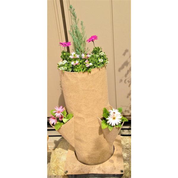 三角コーンでお花の装飾（特許商品）。一段の商品になります。（ポケットは、オプション）トップ写真は、ポケット二つタイプの例です。ポケット無しタイプから、ポケット8つまでオプションで選択可能です。案内表示を合わせて目を引く看板、案内表示もOK。...