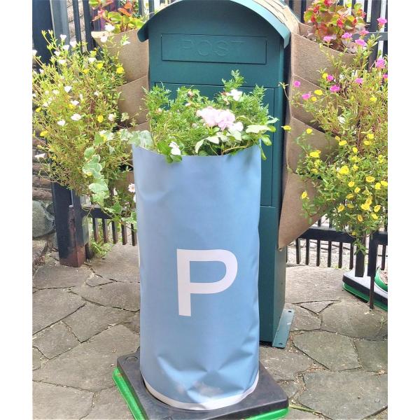 三角コーンでお花の装飾。案内表示を合わせて目を引く看板、案内表示に。「コーンのだんだん畑」（特許取得）。サイズの割に移動も軽い。商品説明等はコチラ（https://morioto.nassun-e.com/corn1）-1段タイプ-内筒無（...