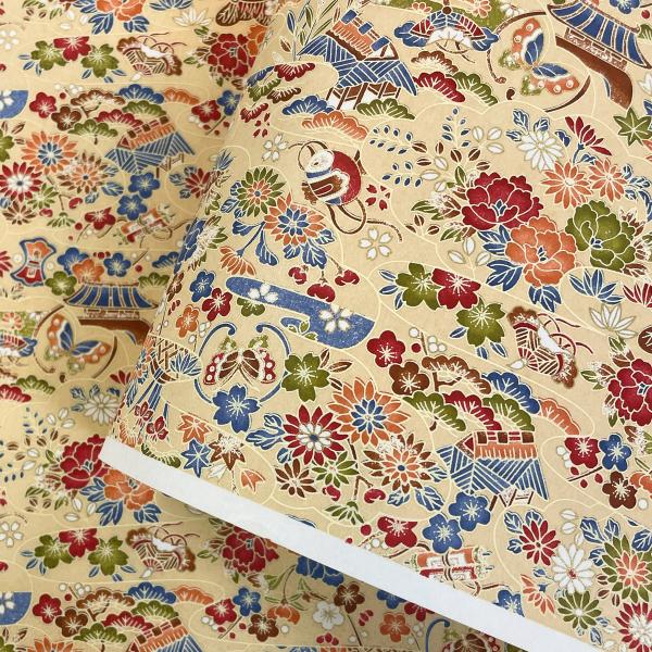友禅染の着物のような華やかな柄の和紙です。折り紙、和紙人形、小物作り等々のクラフトにお使い頂けます。サイズ： 630mm x 930mm (柄により若干誤差があります。)産地： 京都備考： 機械漉和紙