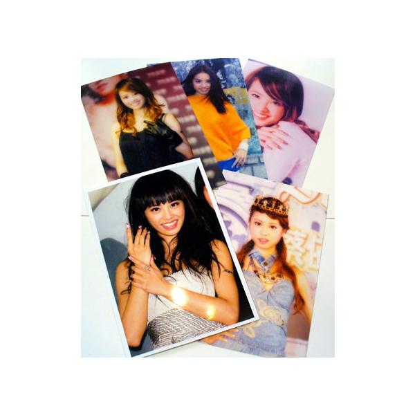 日本での通称名/ジョリーン・ツァイ(蔡依林)普通話/cai4 yi1 lin2（ツァイ・イーリン）広東語/choi3 yi1 lam4（チョイ・イーラム）生年月日/1980年9月15日 出生地/台湾写真の大きさ：L版　8.9cm×12.7c...