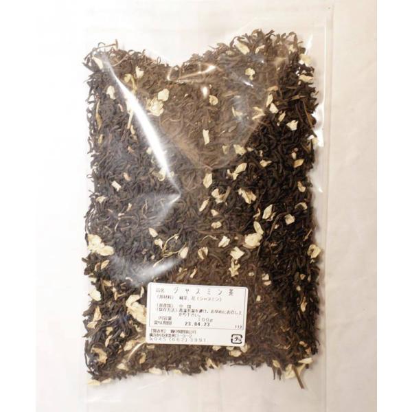 中国茶 ジャスミン茶 茉莉花茶 １００ｇ原材料：緑茶、花（茉莉花＝ジャスミン）内容量：１００ｇ生産：中国福建省福州ジャスミン茶は、中国語で茉莉花茶といい、中国でもっとも庶民的なお茶で、中国・台湾で一番多く飲まれているお茶でもあります。六大茶...