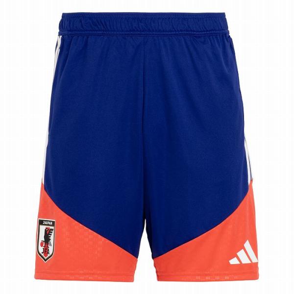 サッカー日本代表 2026 ティロ トレーニング ショーツ。アディダスのロゴとJFAエンブレムがあしらわれ、伝統と革新の融合を表現。かっこよく、ドライに、いつでもプレーの準備は万端。クライマクールは汗を吸い上げて分散させ、涼しくドライで気が...